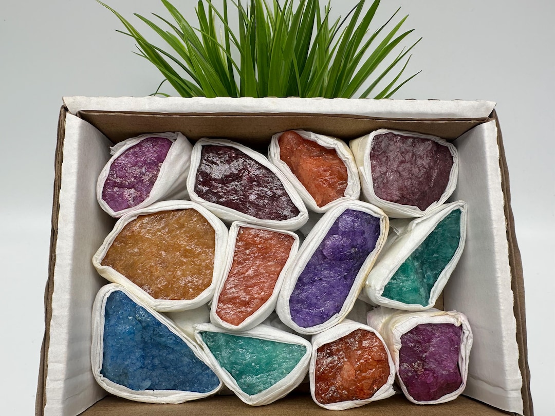 Wonderful Set of 12 International Crystals,minerals,flat Minerals,flat ...