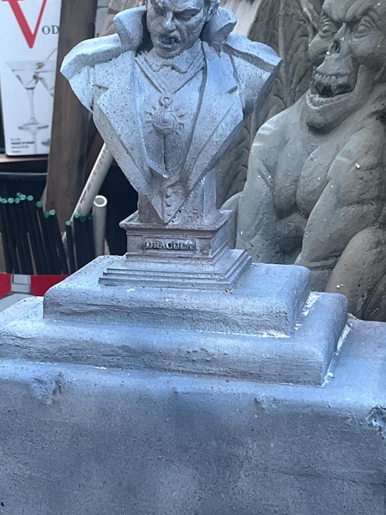 Customizable Tombstone With Bust or Statue - Etsy