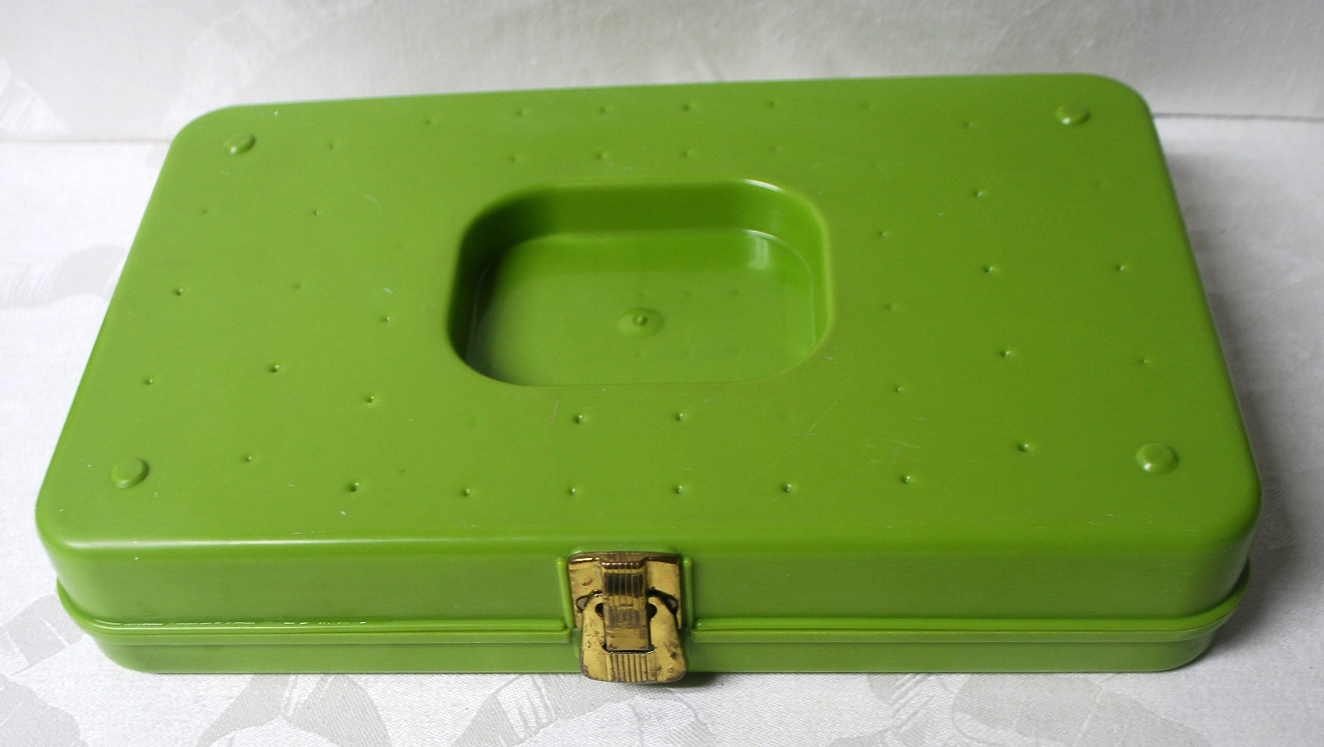 Vintage Wilson Wil-hold Sewing Storage Box Holds Thread & Bobbins USA ...