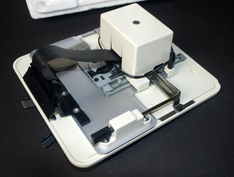 Singer 6268 Sewing Machine Sew Ware Embroidery Unit W/ Foot Accessory ...