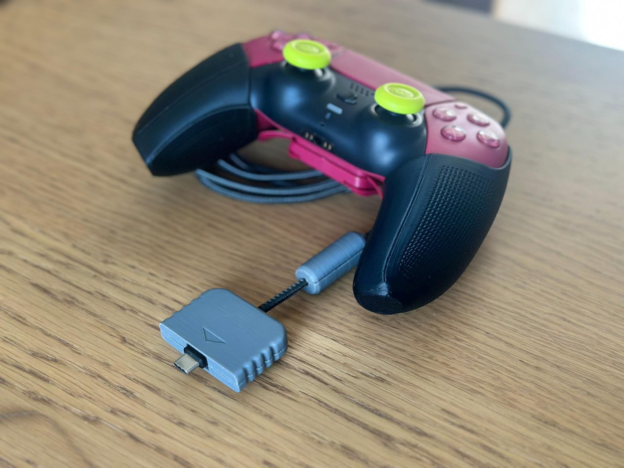Retro Ps1 Inspired Usb C Cable Connector And Noise Cancel Clip 90s