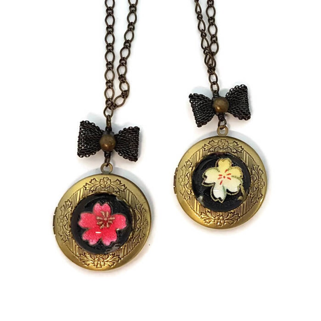 Sakura Necklaces Set of 2 Best Friends Bridesmaid Gift Locket Necklace ...
