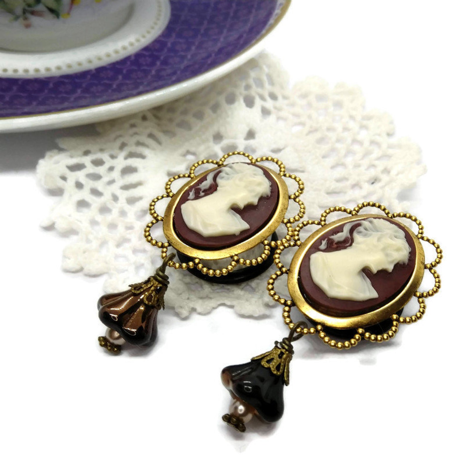 3/4 19mm Cameo Plugs-Stretched Ears-Wedding Plugs-Custom | Etsy