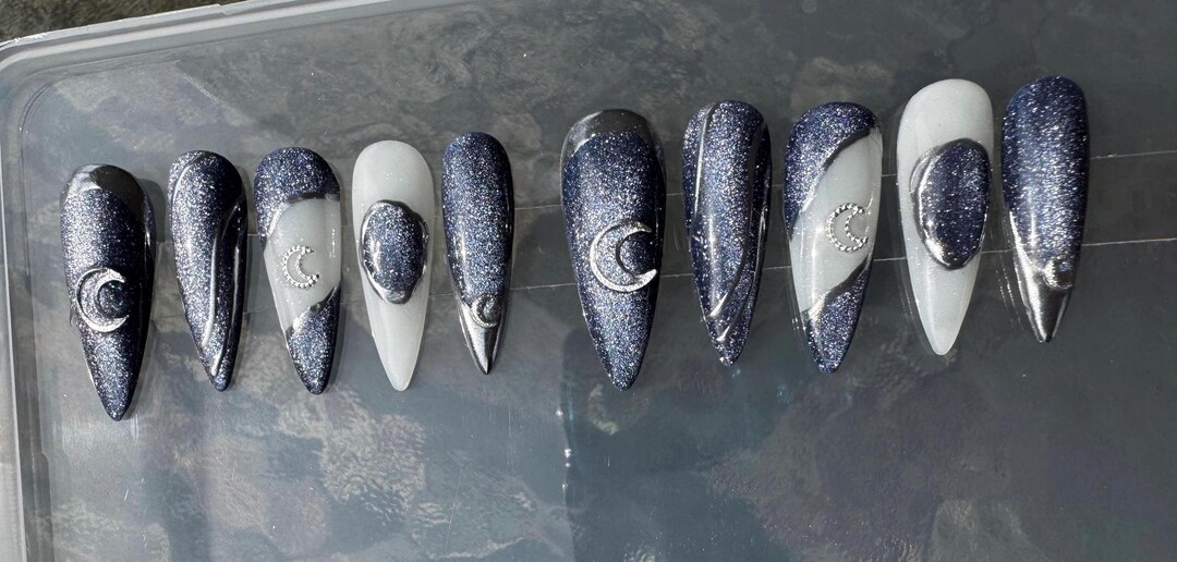 Moons Inspired Press-ons - Etsy