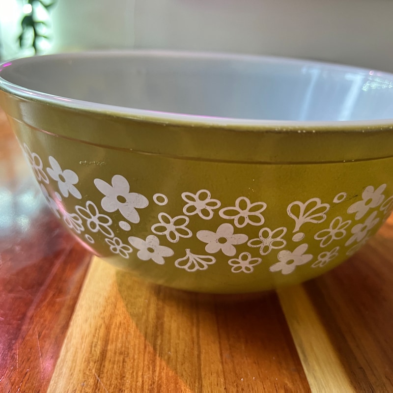 Pyrex Crazy Daisy - Etsy