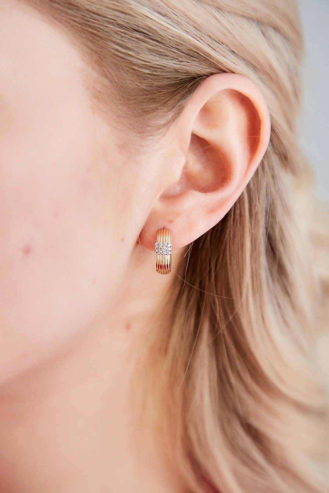 14K Solid Gold Chubby Hoop Earrings,ribbed Dome Huggie Hoop Earrings ...