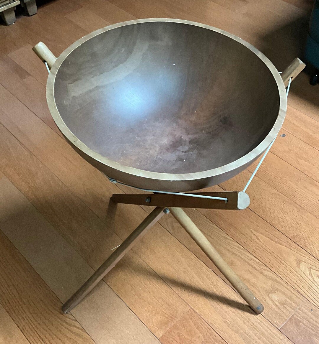 Vintage Birch Wood Salad Bowl With Stand - Mort and Mardon Farmhouse ...