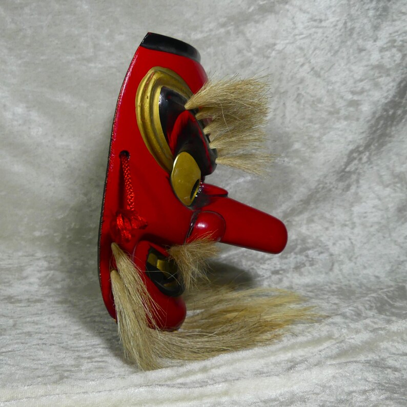 Traditional Japanese Sarutahiko-o-kami Red Demon Tengu Kabuki Mask ...