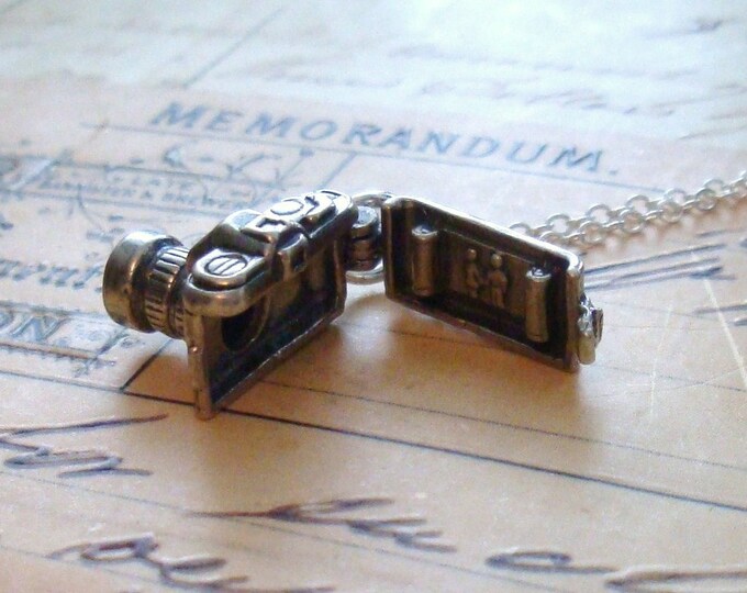 The Camera Locket With Couple on Film. FREE WORLDWIDE SHIPPING. - Etsy