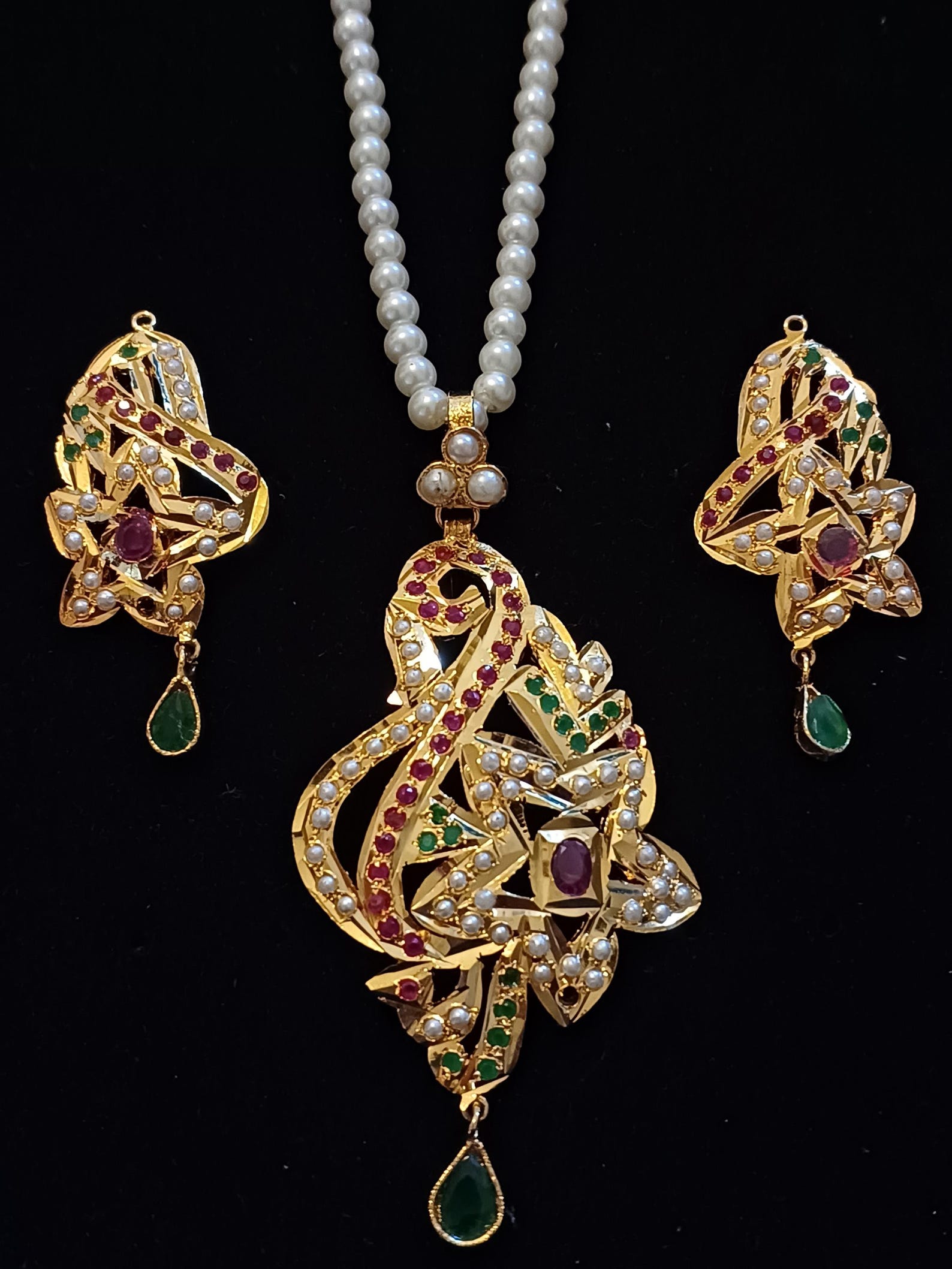 Navratan Jadau Pendent Set With Ruby and Emerald Stones and Pearls ...