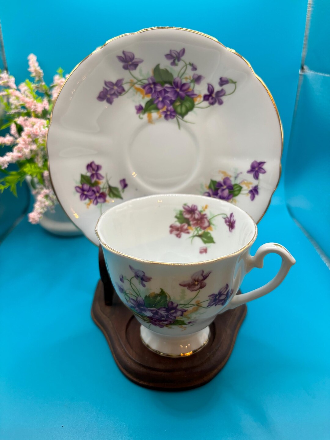 Vintage Windsor Purple Violets Tea Cup and Saucer, Very Good Condition ...