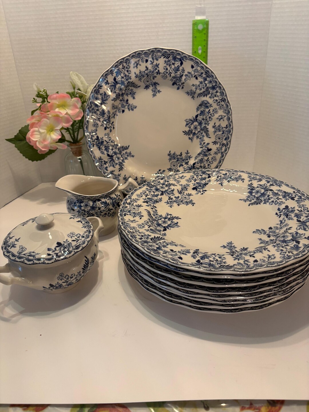 Johnson Bros Devon Cottage Dinner Plates and Lidded Sugar Bowl, Vintage ...