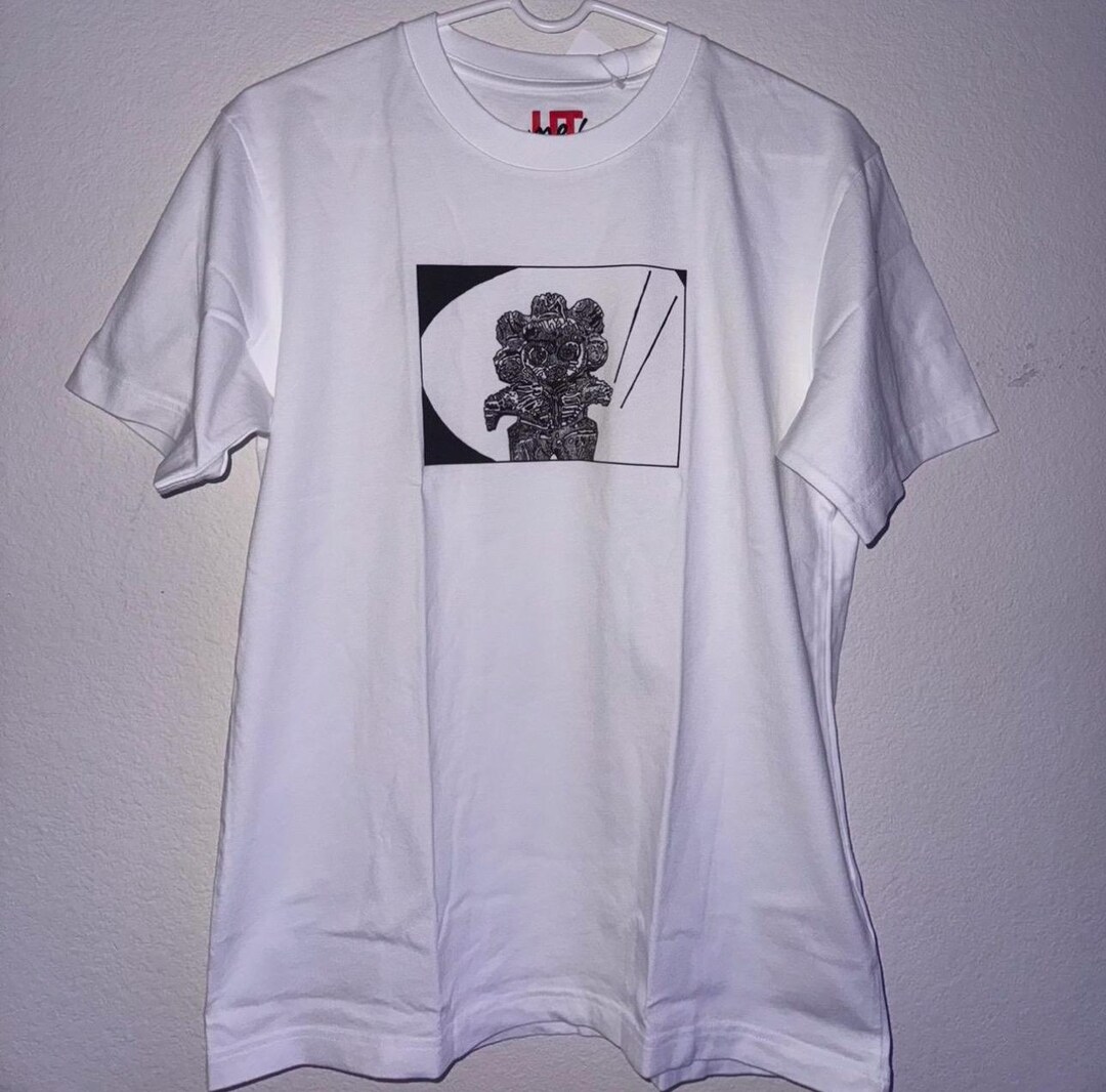 Japanese White T-shirt Custom Design Brand New Uniqlo Size Mens Medium ...