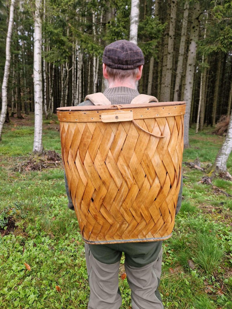 Vintage Trapper Basket Backpack | Adirondack Woven Pack With Lid ...