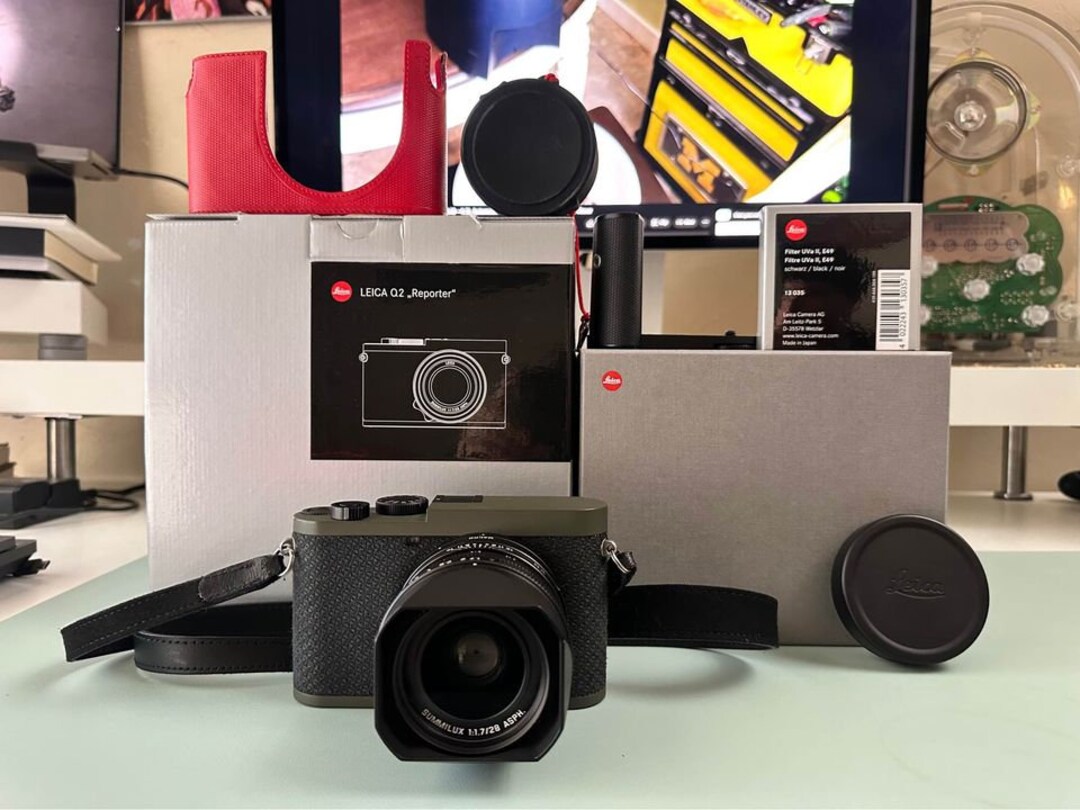 Leica Q2 Reporter Edition Camera - Etsy