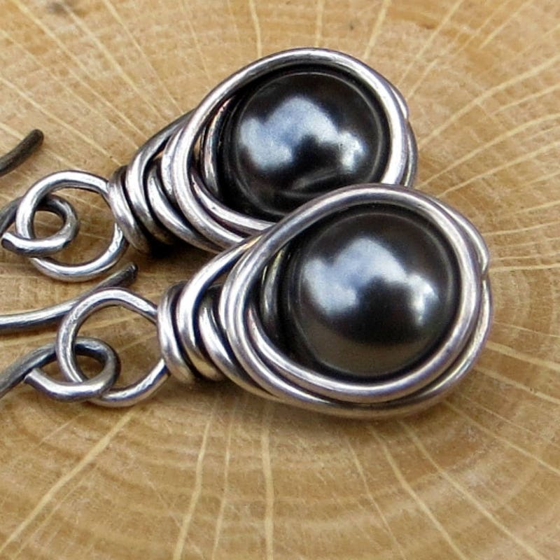 Wire Black Pearl Earrings - Etsy