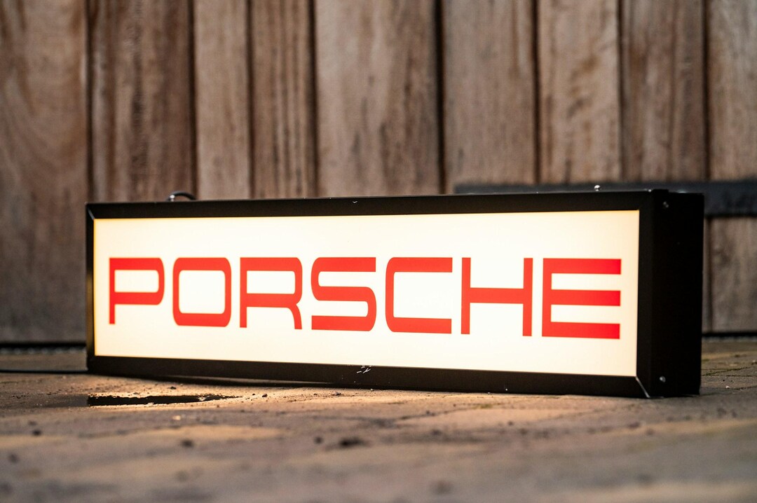 Porsche LED Logo Retro Letter Light Box Wall Sign Metal Lightning LED ...