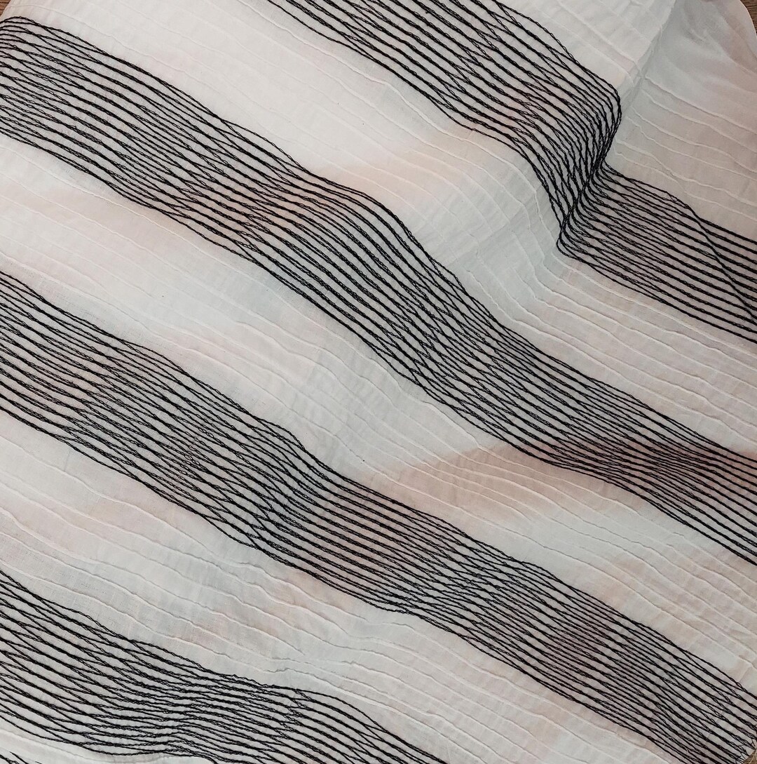 Cotton Fabric: Pintuck & Patchwork White With Black Pt-3218 by Diamond ...