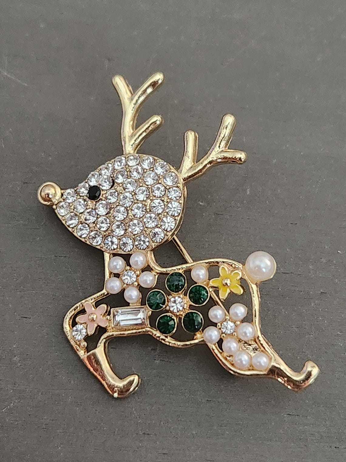 Christmas Brooch, Christmas Reindeer Lapel Pin, Reindeer Brooch ...