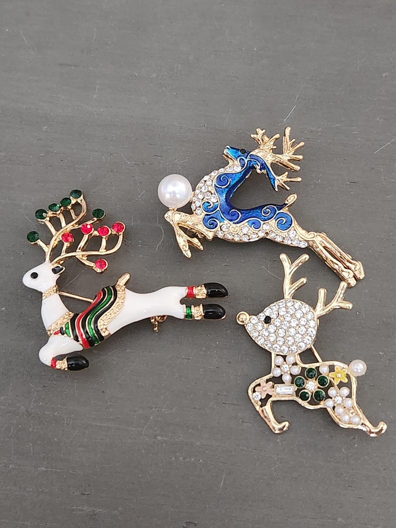 Christmas Brooch, Christmas Reindeer Lapel Pin, Reindeer Brooch ...