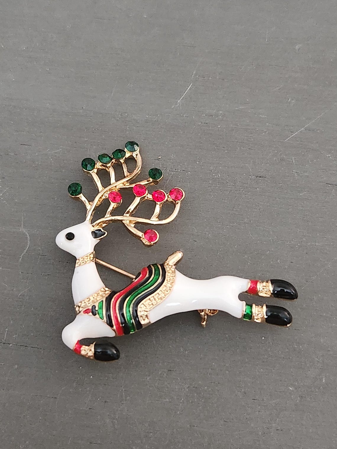Christmas Brooch, Christmas Reindeer Lapel Pin, Reindeer Brooch ...