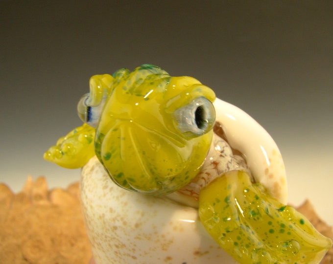 Glass Sculpture Hatching Sea Turtle Sculpture Paperweight Figurine ...