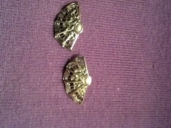 VINTAGE Fan Shaped Silver Tone Pierced Earrings - Etsy