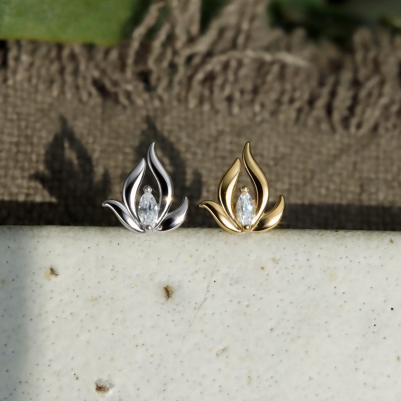 Mini Lotus Threadless Push in Helix Stud, Sterling Silver Cartilage ...
