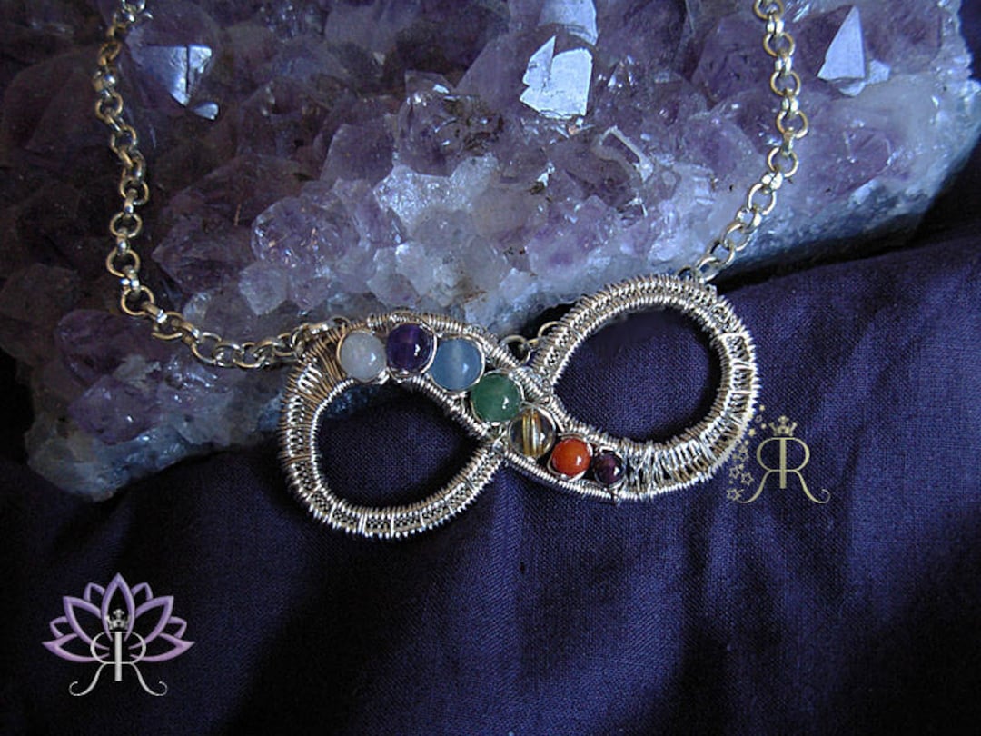 7 Chakra Infinity Pendant- Balancing and Aligning- Energy Healing ...