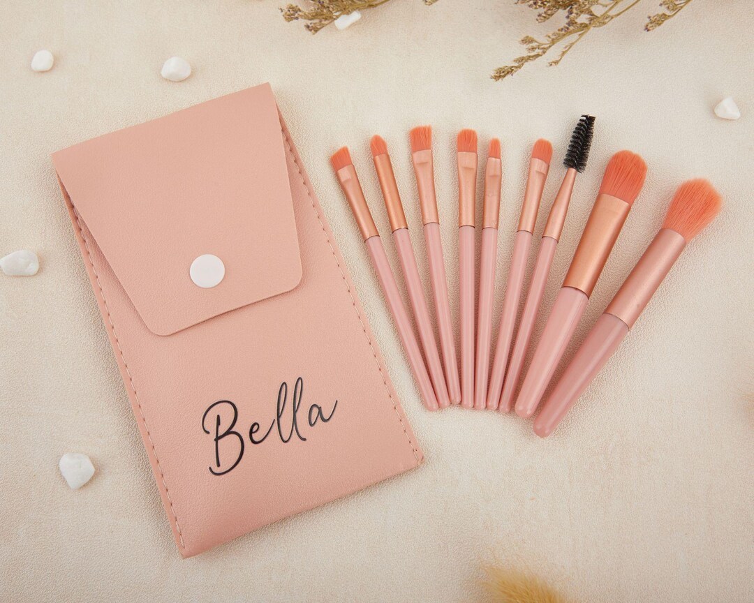 Custom Birth Flower Makeup Brush Set, Bridesmaid Makeup Brush Set With ...
