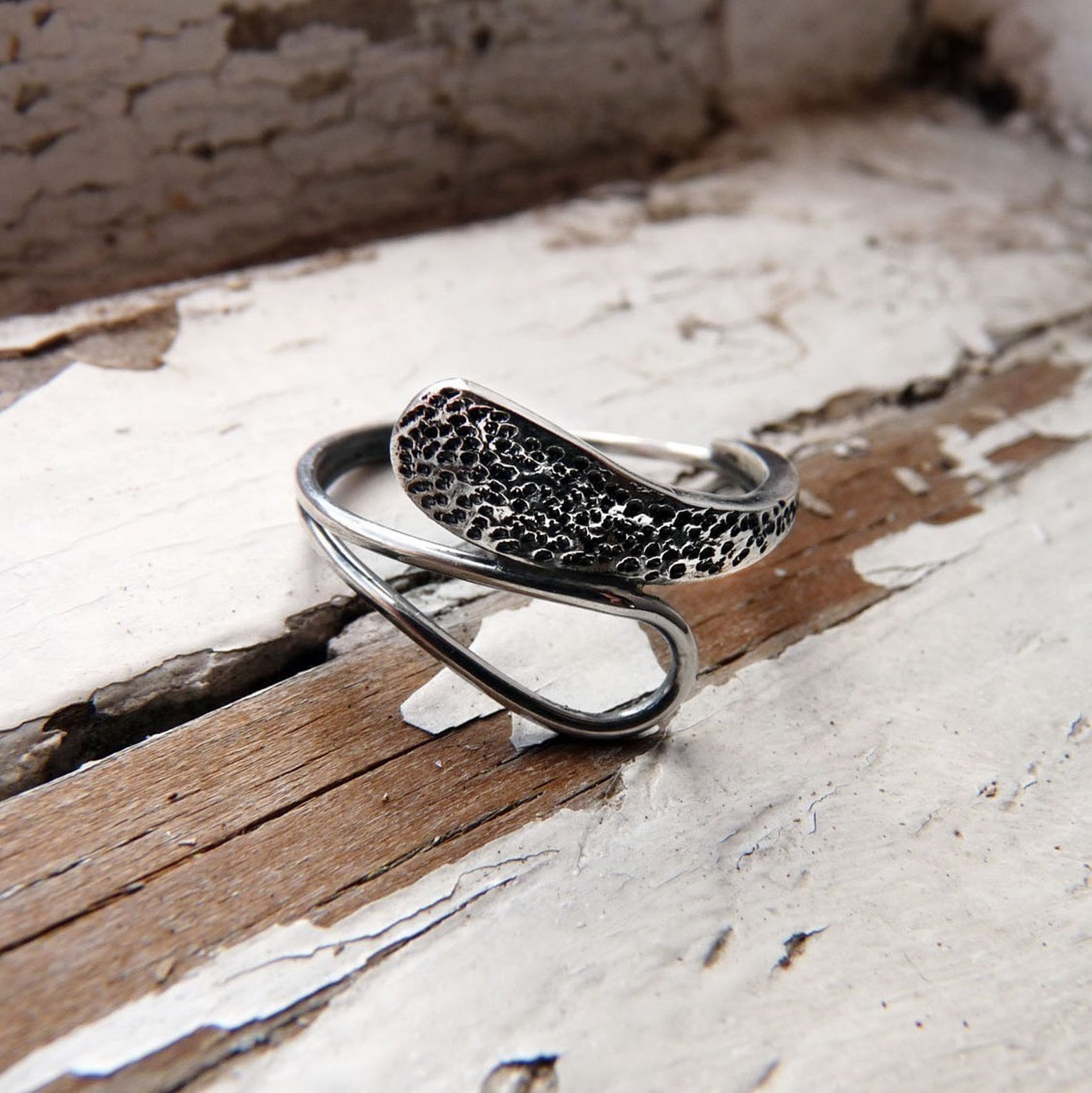 Gotas ring with texture Sterling silver Made to order in | Etsy