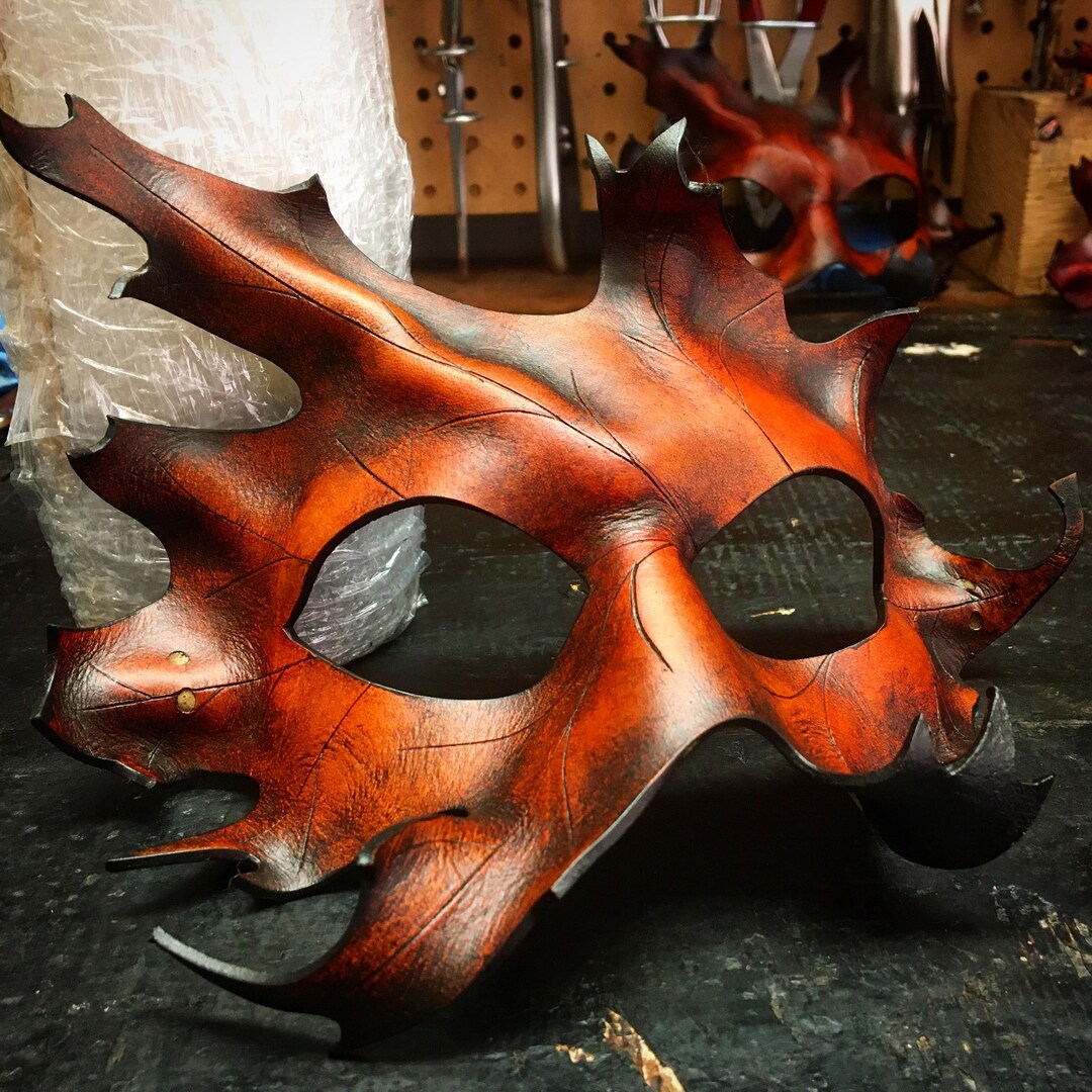 Leather Leaf Mask Inspired by the Mighty Oak Tree Leaves - Etsy