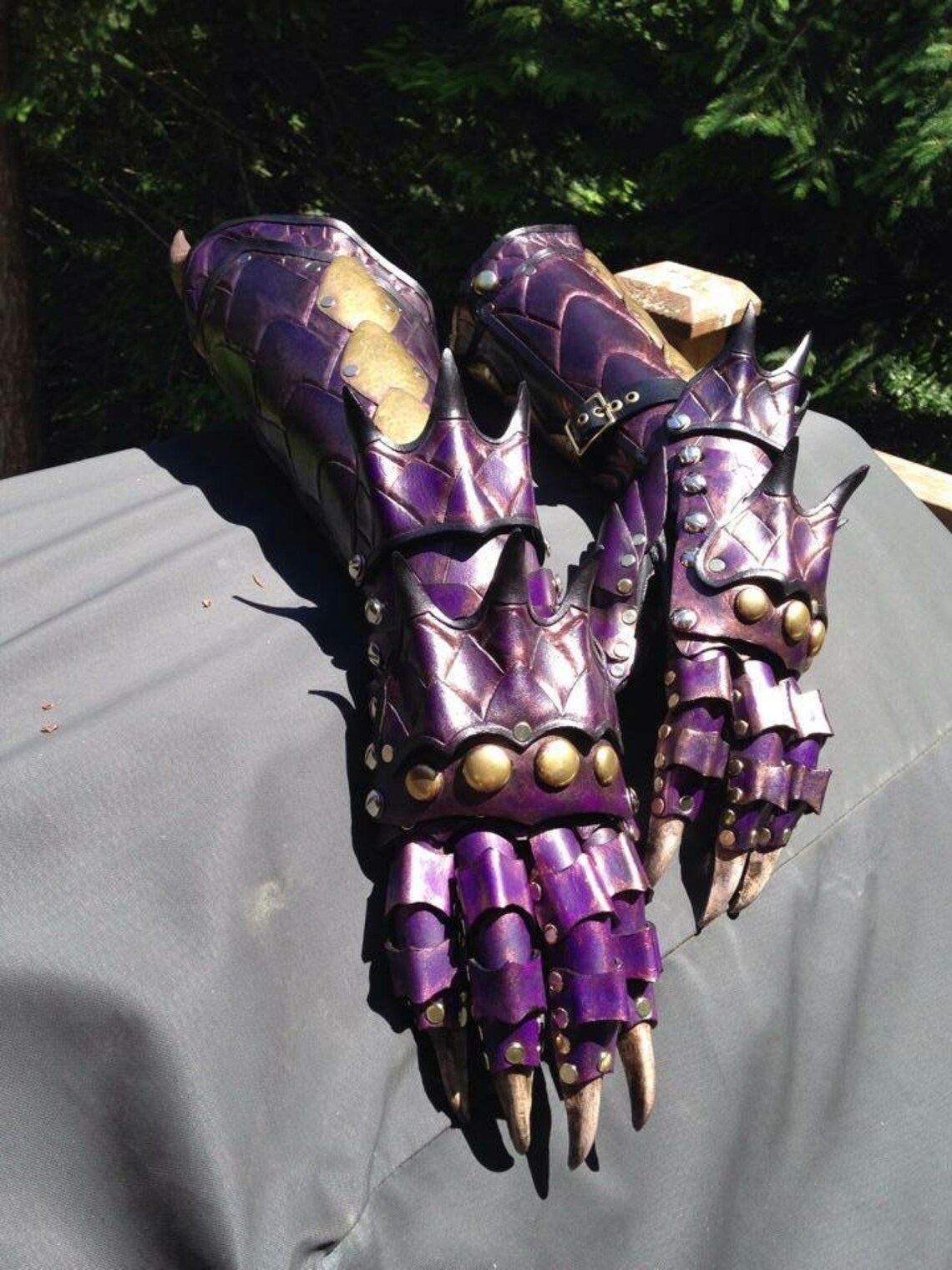 Leather Dragon Gauntlets Inspired by Skyrim - GOT - LOTR - Smaug ...