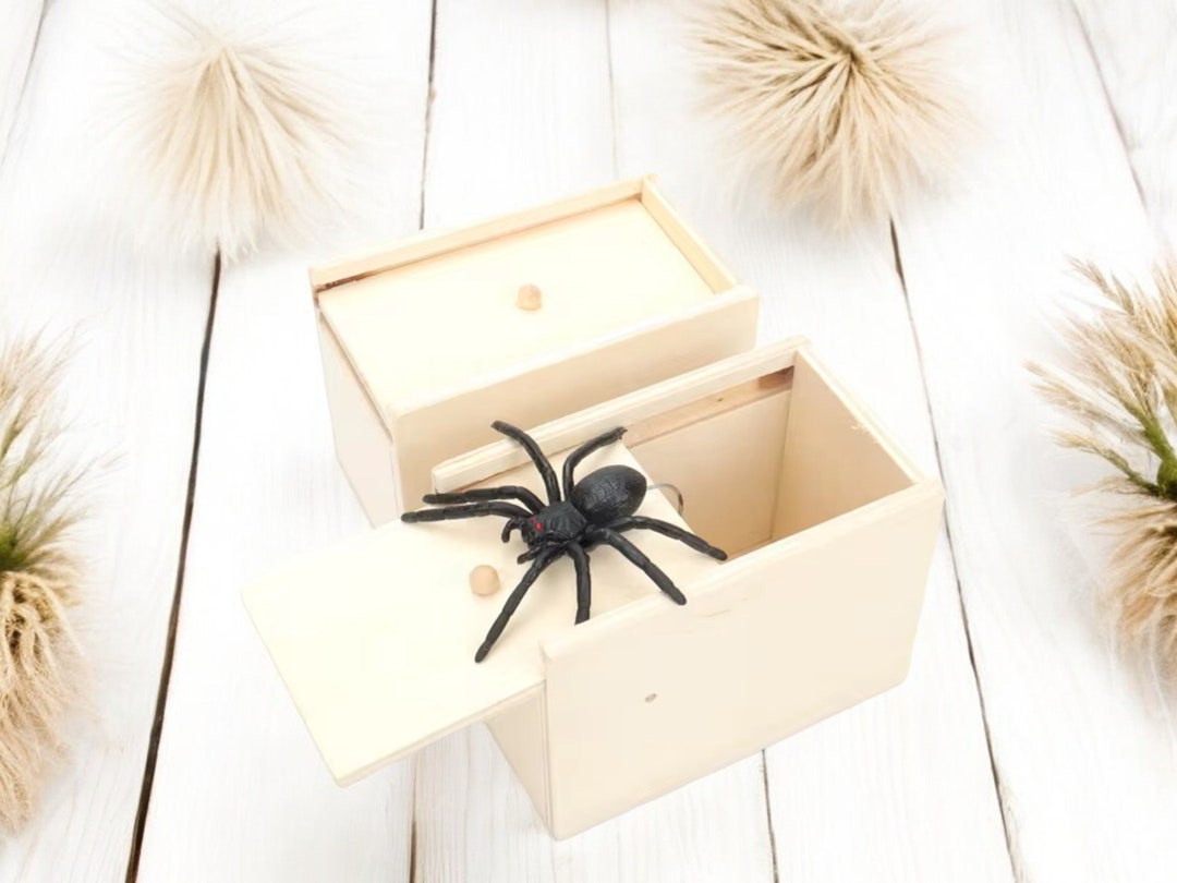 Kids Toy Spider Prank Box - Hilarious Spider Wooden Gadget - Creative ...