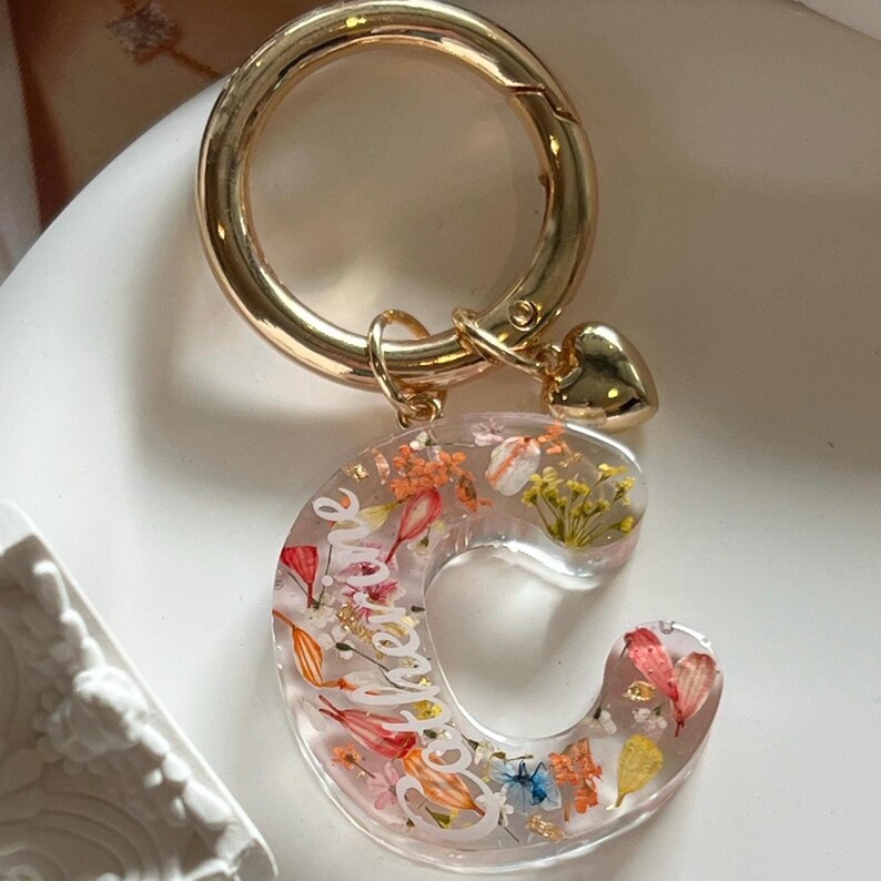 Personalised Resin Floral Letter Keychain / Flowers Initials Keyring ...