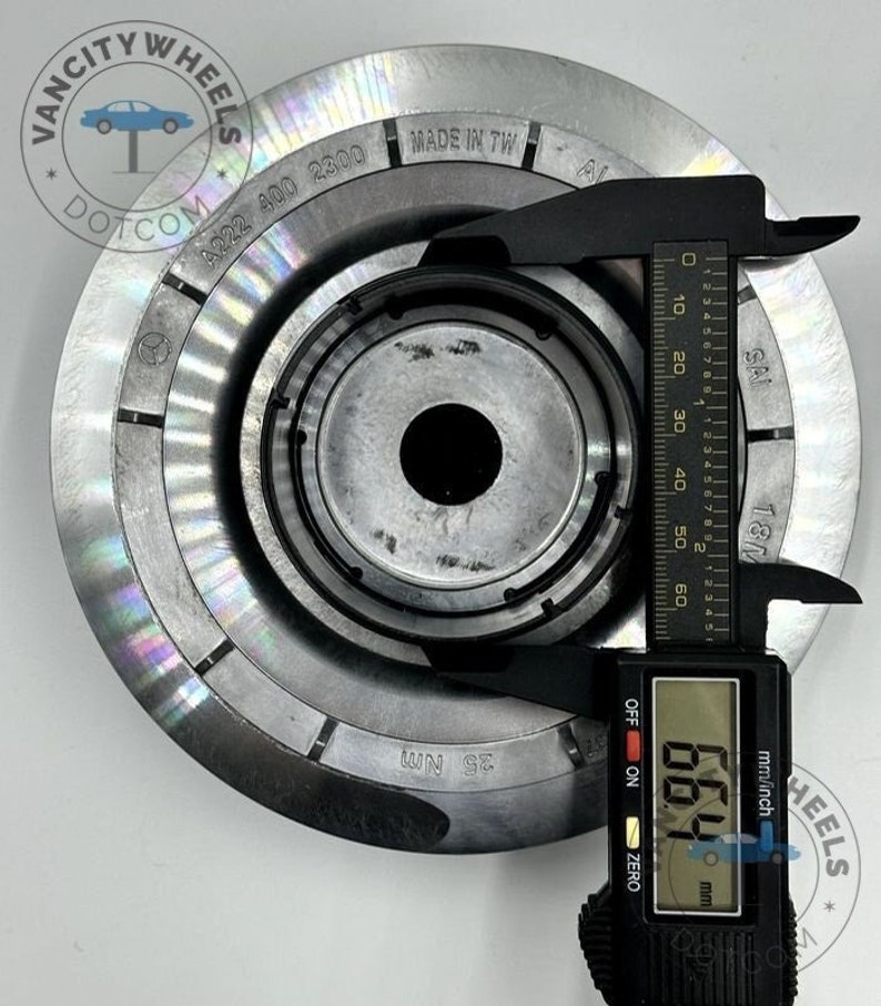 Chrome Mercedes Benz Maybach Hubcap A2224002300, 145mm Wheel Center ...