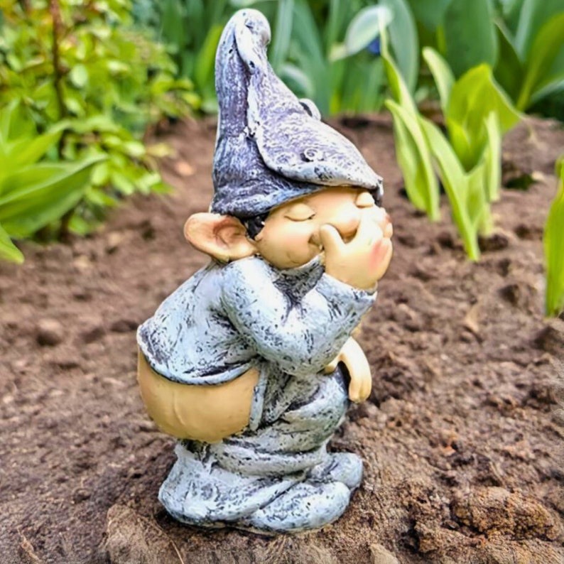Funny Elf Garden Statue Pooping Elf Sculpture Funny Garden Gnome ...