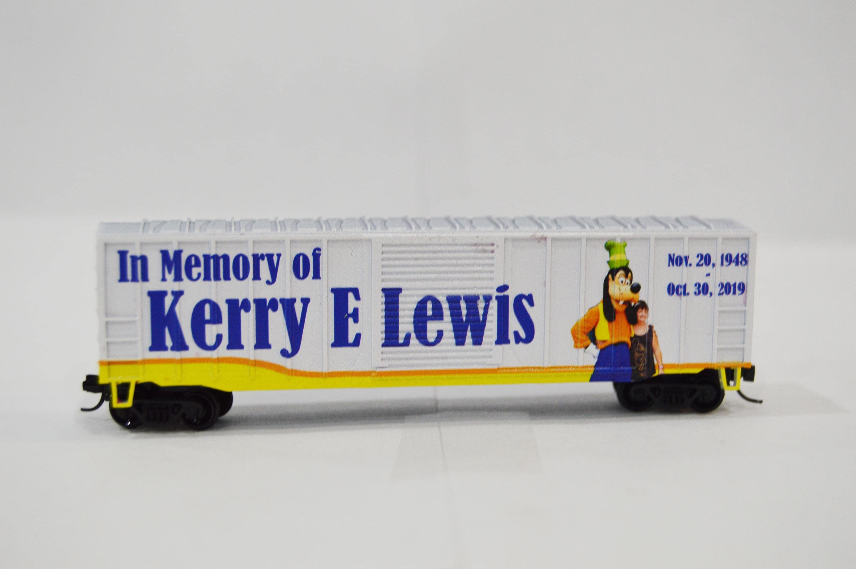 Custom Photo Model Boxcar, N Scale (1:160) Scale Box Car Custom Artwork ...