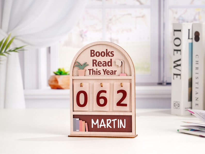 Personalized Books Read Tracker, Custom Wooden Counter, Bookshelf Decor ...