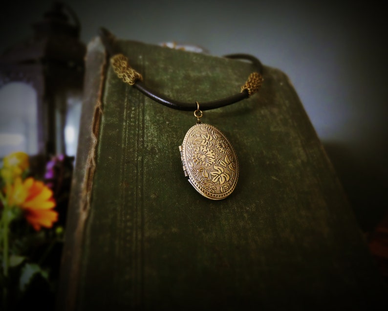 The Angerona - Handcrafted, Original Design, Leather and Chain Necklace ...
