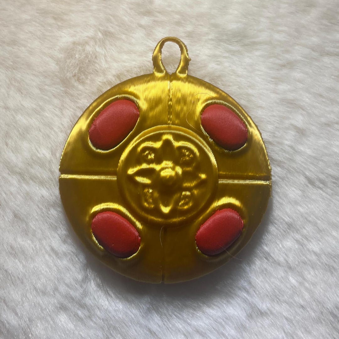 Elden Ring Crimson Amber Medallion: 3D Printed Keychain / Cosplay - Etsy
