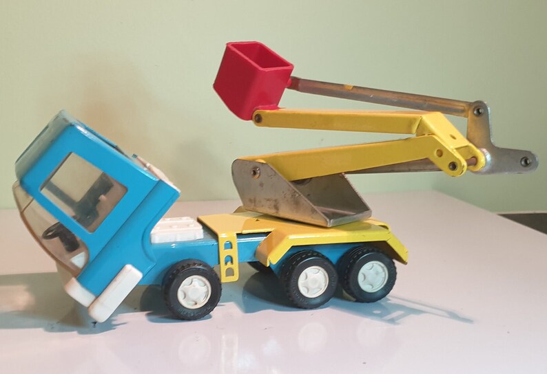 VINTAGE TRIANG METAL Cherry Picker Truck - Etsy UK