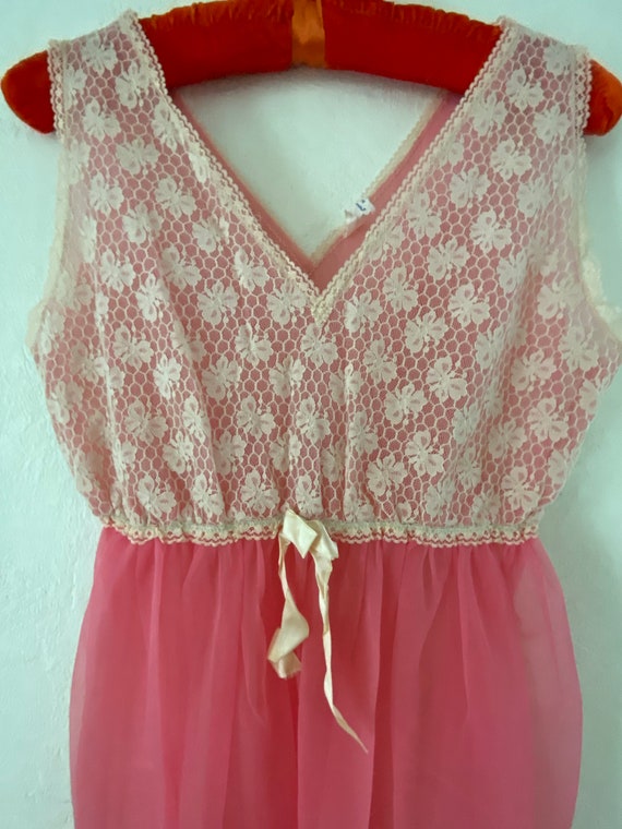 Vintage 50’s mod pink pin up daisy lace sheer chiffon… - Gem