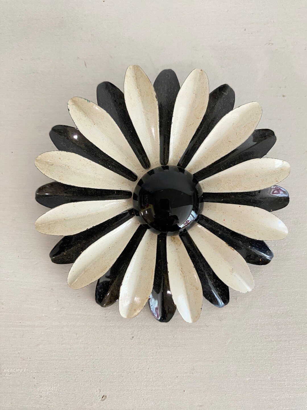 Vintage 50s Mod Two Tone Black and White Enamel 3.5 Daisy - Etsy