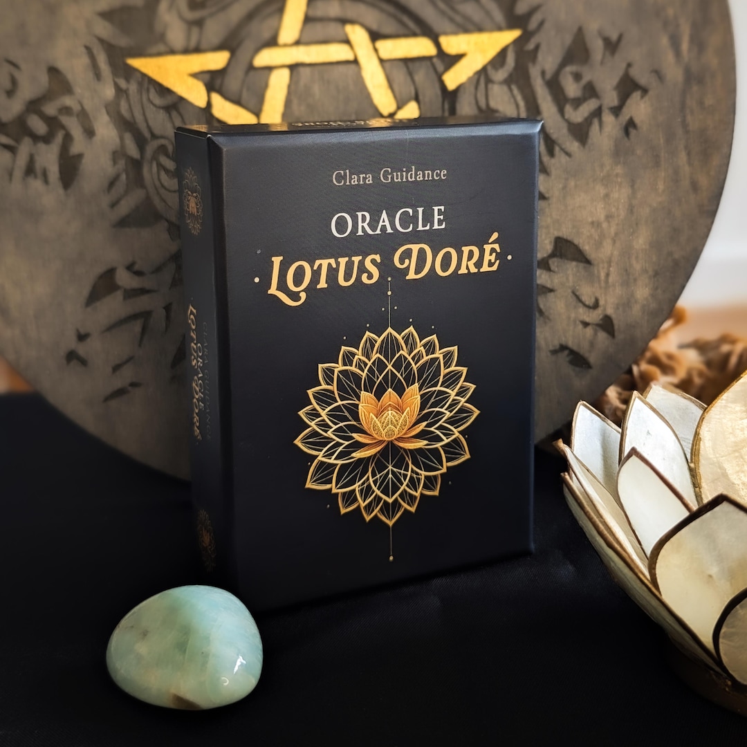 Oracle Lotus Doré - 51 cartes - Outil de guidance et de développement ...