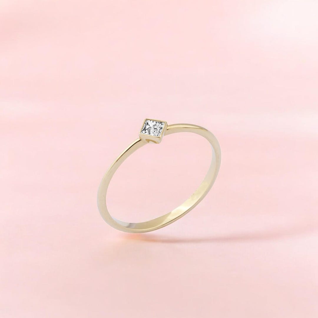 Square Solitaire Ring for Women, Minimalist Gold Ring With Princess Cut ...