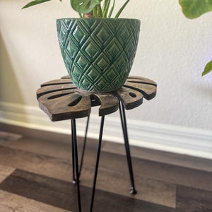 Handcrafted Monstera Leaf Stand - Tropical Home Decor, Indoor Plant ...