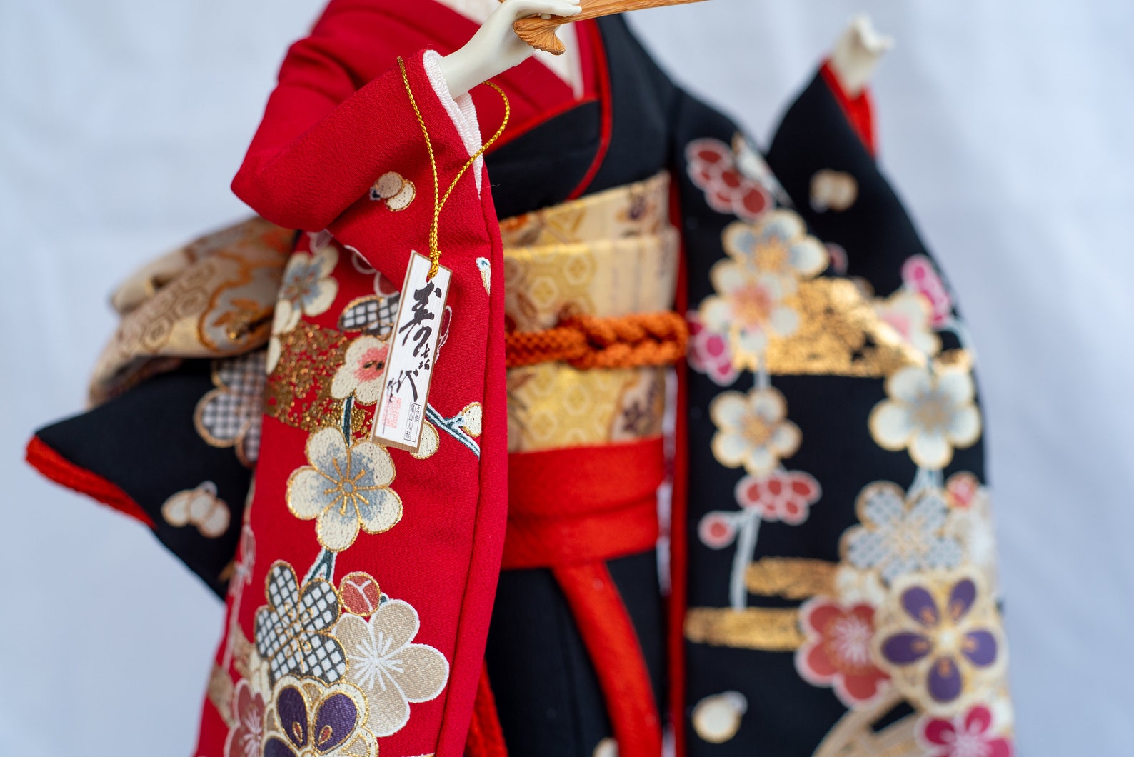 Large Japanese Dancer Doll beautiful Details, Red, Black, Gold Kimono ...