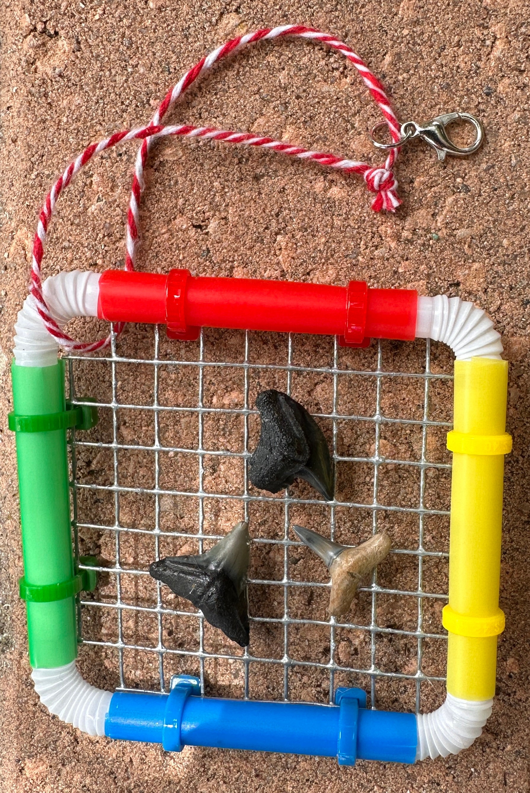 Shark Teeth Sifter Shark Tooth Sifter With Shovel Beach Sifter Shell ...