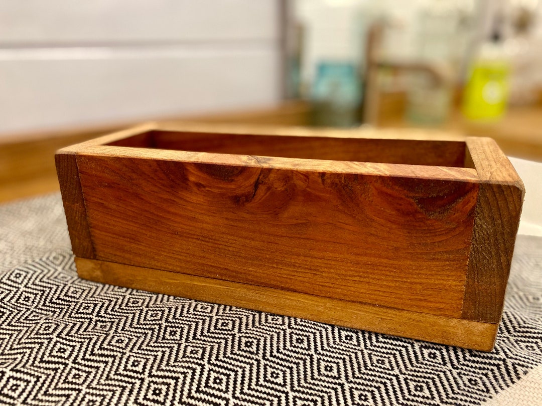 Handmade Reclaimed Wood Box: Rustic Farmhouse Organizer - Etsy